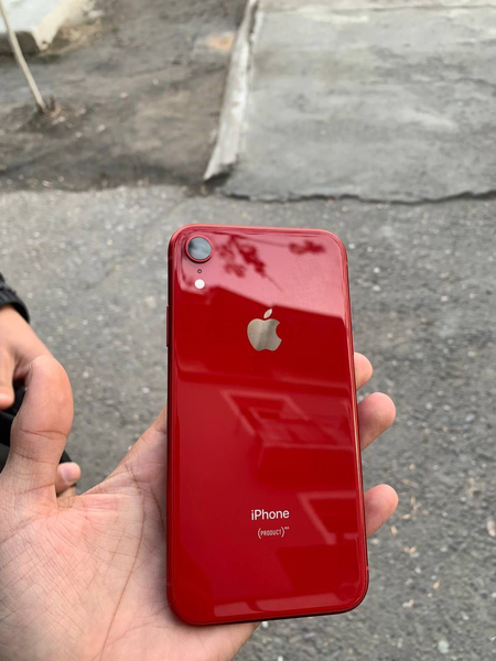 iPhone XR 84%Yomkost 128gb