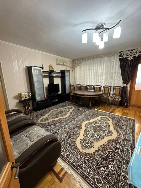 Продам 3 х комнатную квартиру своя!