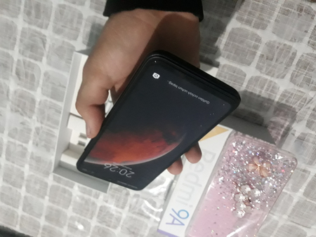 REDMI 9A 4/64 telefon ideal xolatda