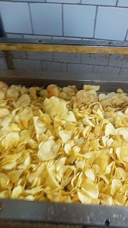 Chips (lays)  pisiretn komplekt satiladi 220 volta isliydi
Komplektind