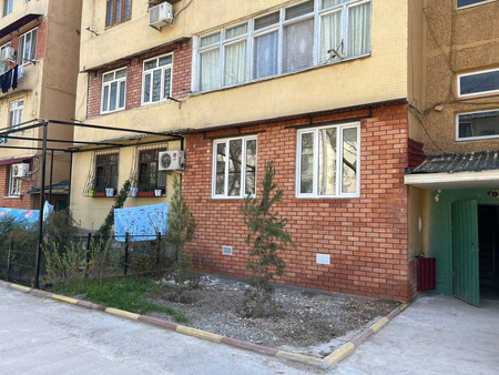 Yashnobod tumani 4 -mavze 3/1/4 sotiladi