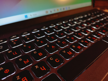 Продается ноутбук Asus VivoBook в отличном состоянии