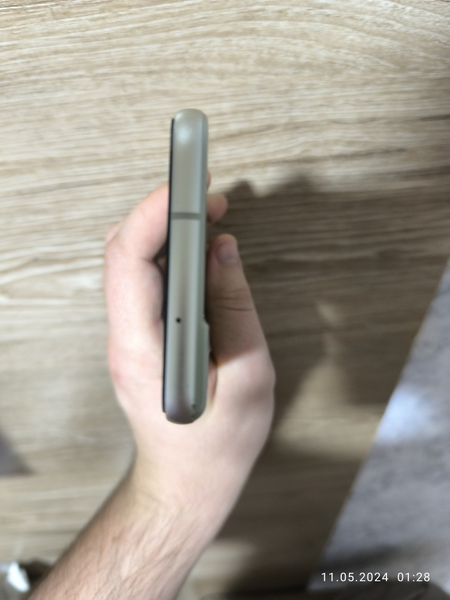 Продам Samsung s 21 fe