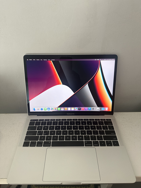 Macbook pro 2017/i7/16/256