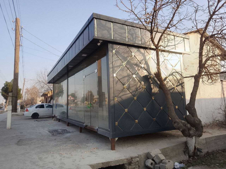 Ko`chma dukon sotiladi