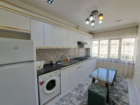 2х комнатная квартира на  5 этаже 56кв/м, в Самарканде