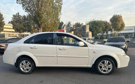 Lacetti 1.6 avtomat 2013