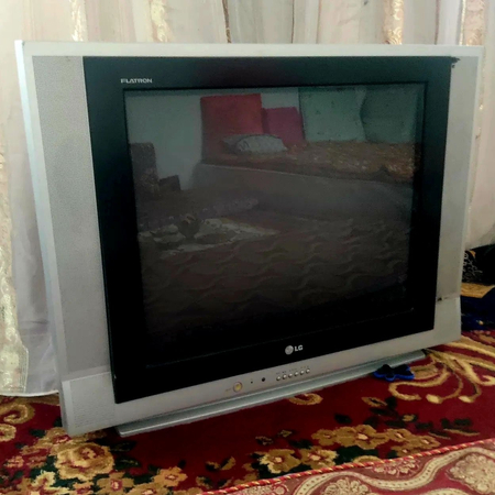 Телевизор LG. Экран 42 дюйма.