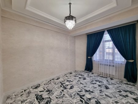 Срочно продаётся 3х квартира Микрораён Новостройка