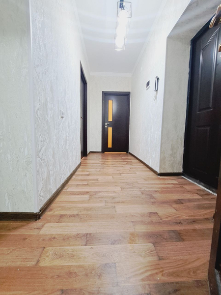 Sergeli 5 A Novostroyka 2 xona 1 etaj, podvol ogorod, remont yaxshi
