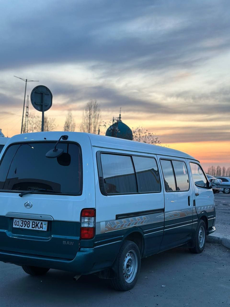 Автолифт Автовышка 32 метра 400 кг