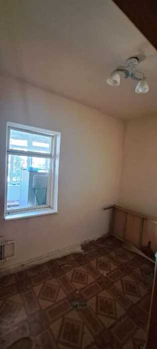 Продаётся Квартира Юнусабад-10 1/2/5 Балкон 2х6