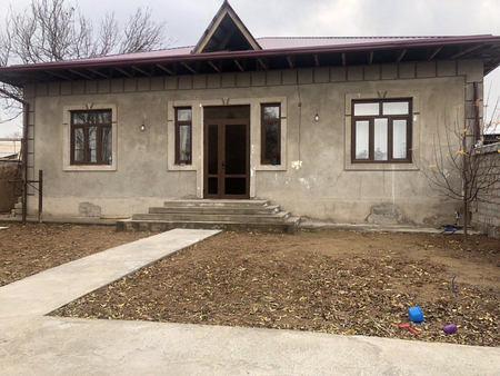 Qibray tumanida 4.7 so'tixlik uchaska Qizil shalola toyhonani oldida