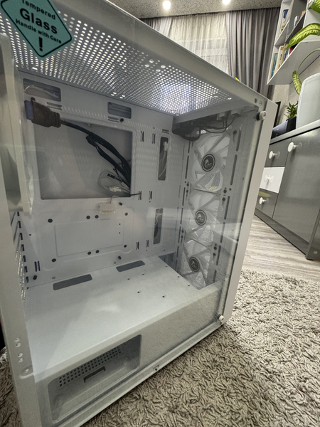 Корпус AVT GAMING X1 новый