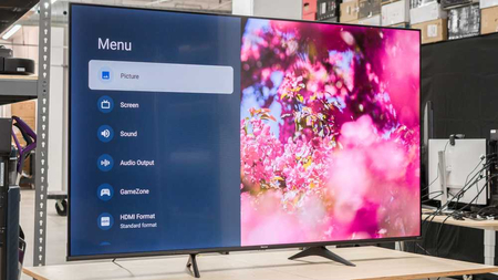 Телевизор Hisense 65 4K UHD Smart TV первый руками примой складе
