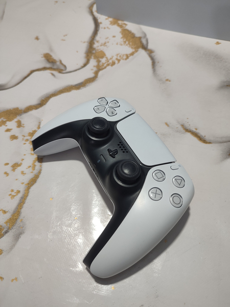 Продается PS 5 Digital edition