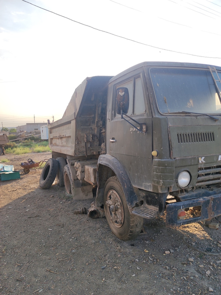 Kamaz sotiladi xolati yaxshi yuradi