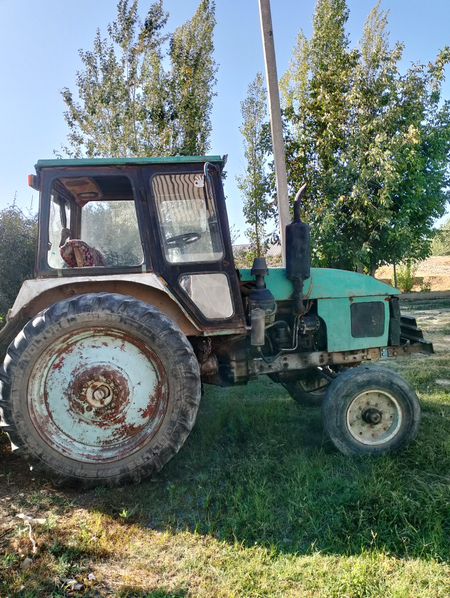 Traktor TTZ xachir 2004