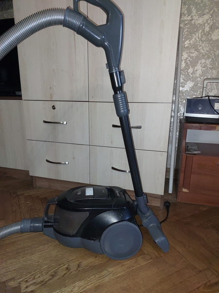 Пылесос  LG VC33204NHTS
