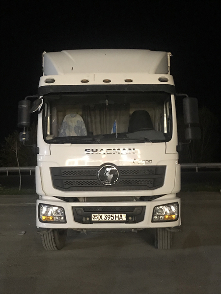 Shacman l3000 furgon