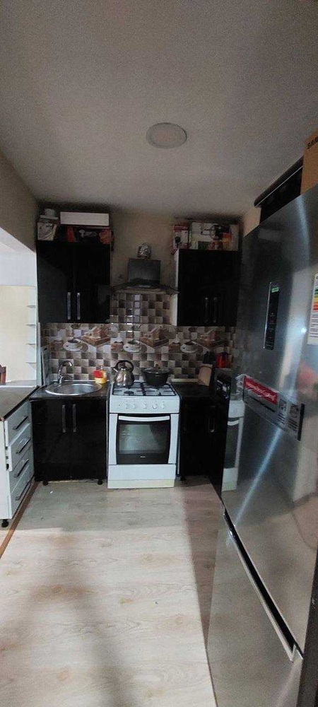 СРОЧНО !! Продается квартира в Яшнабаде 2/5/5 ( 55 кв/м ) Без квартал