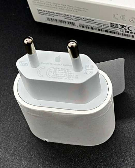 Зарядное устройство Apple 20 w USB-C 20W