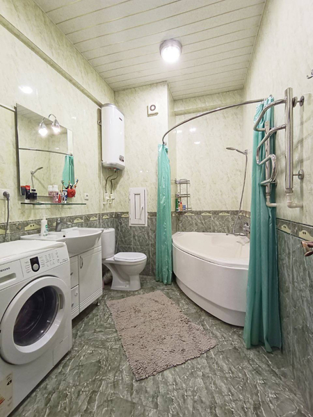 Продам квартиру 2/5/7/57м2 Алайский рынок Ц-2