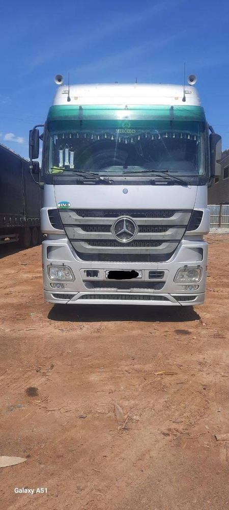Mercedes Actros сотилади йили 2004/2002 нархи 35.000$ келишамиз
