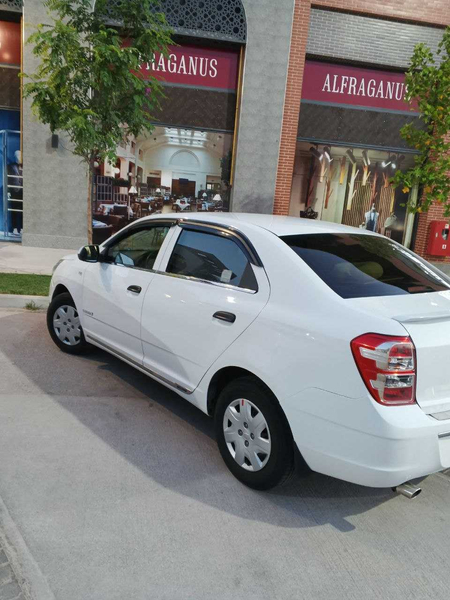 Продаётся Chevrolet Cobalt 1.5