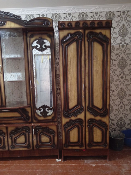 Mebel sotiladi...