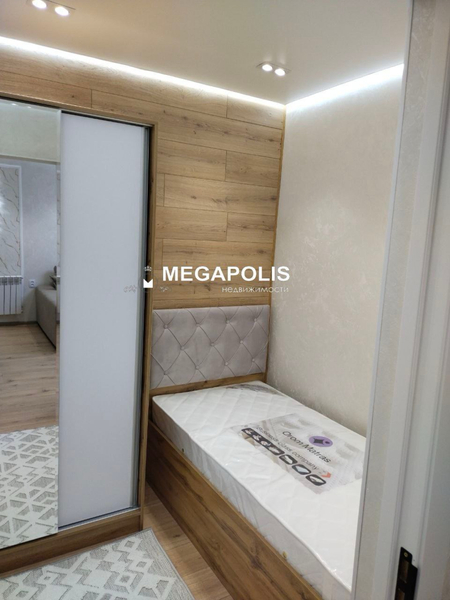 _Чиланзар 4 кв 2в3/3/4 ор.р Метро Мирзо Улугбек