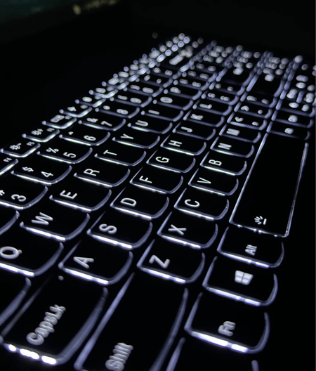 Lenovo sensorniy ekran Core i5 - 1135G7. Dasturchilar uchun maxsus