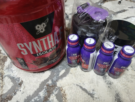 Assalom alekum Sport pitaniyalar sotiladi Original America