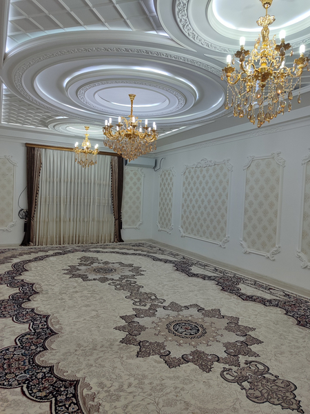 Sharq Chorraha 3 xonali 1 etaj + podval