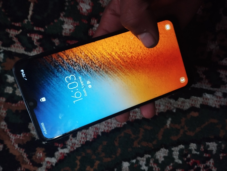 Samsung  a30. Xotirasi 32