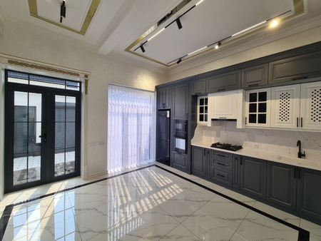 Срочно продается ЕВРО ДОМ на Циалковской, 3 сотки, 330 м2