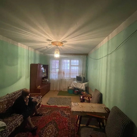 3 хонали 5 каватда 90м²
8 каватли янги лифтлик дом 
Манзил: Теракзор