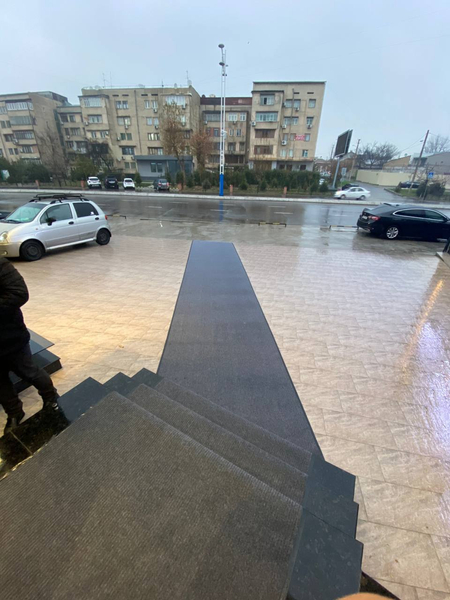 Ishxona Va Ofislar uchun Zinalarga Ajoyib Uz xususiyatini saqlab qoluv