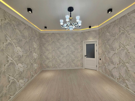 3 xonali 68m² 3-qavat sotiladi.