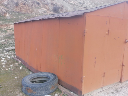 Garaj sotiladi listi yaxwi qalin