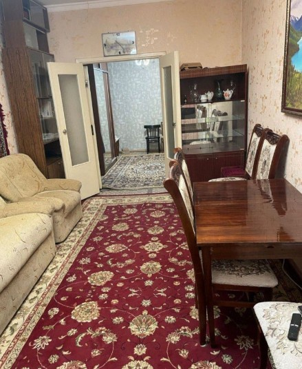 Arenda chorsu samarqan darvoza 1 etaj yahshi insonlarga