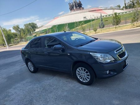 Sotiladi 2018 mokriy Cobalt zor holatda