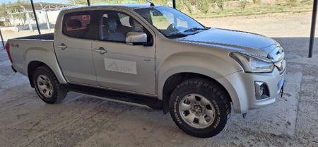 ISUZU D max пикап
