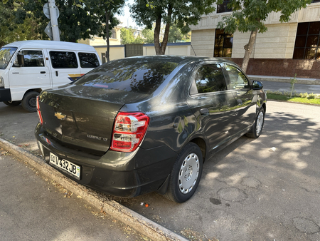 Cobalt 2020 mexanika sotiladi