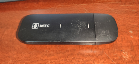 4G Usb Wi-Fi Modem, Universal modem, hamma sim karta tushadi. Wifi bor