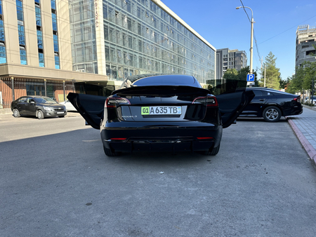 Tesla Model 3 Standard Range Plus 2021. Не аукцион , не утопленник