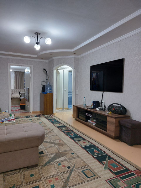 Продажа Чиланзар 1 кирпич балкон 2 х6.  2/3/4