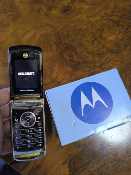 Motorola Razer V3i Yengi Xolatda