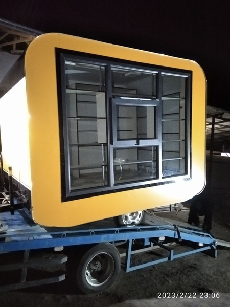 Koʻchma dokon foof truck butka