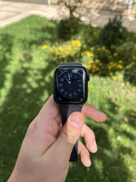 Срочно продаются apple watch 8/45